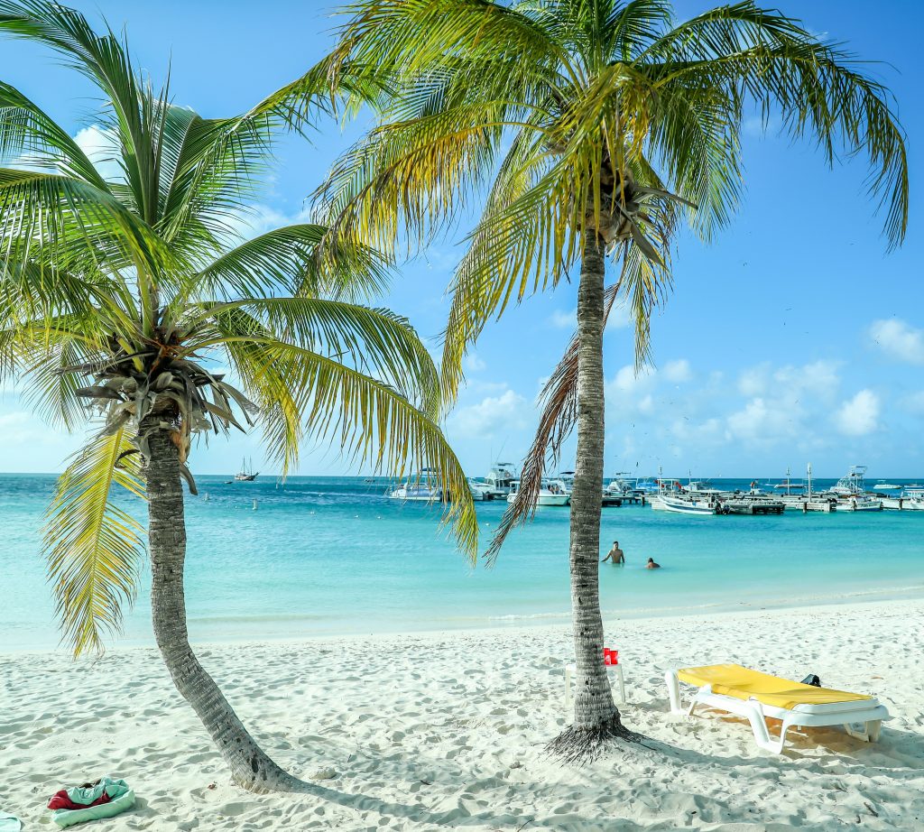 🌴 Vacation in Aruba from $891 p.p: flights from US cities + 7-night B&B ...